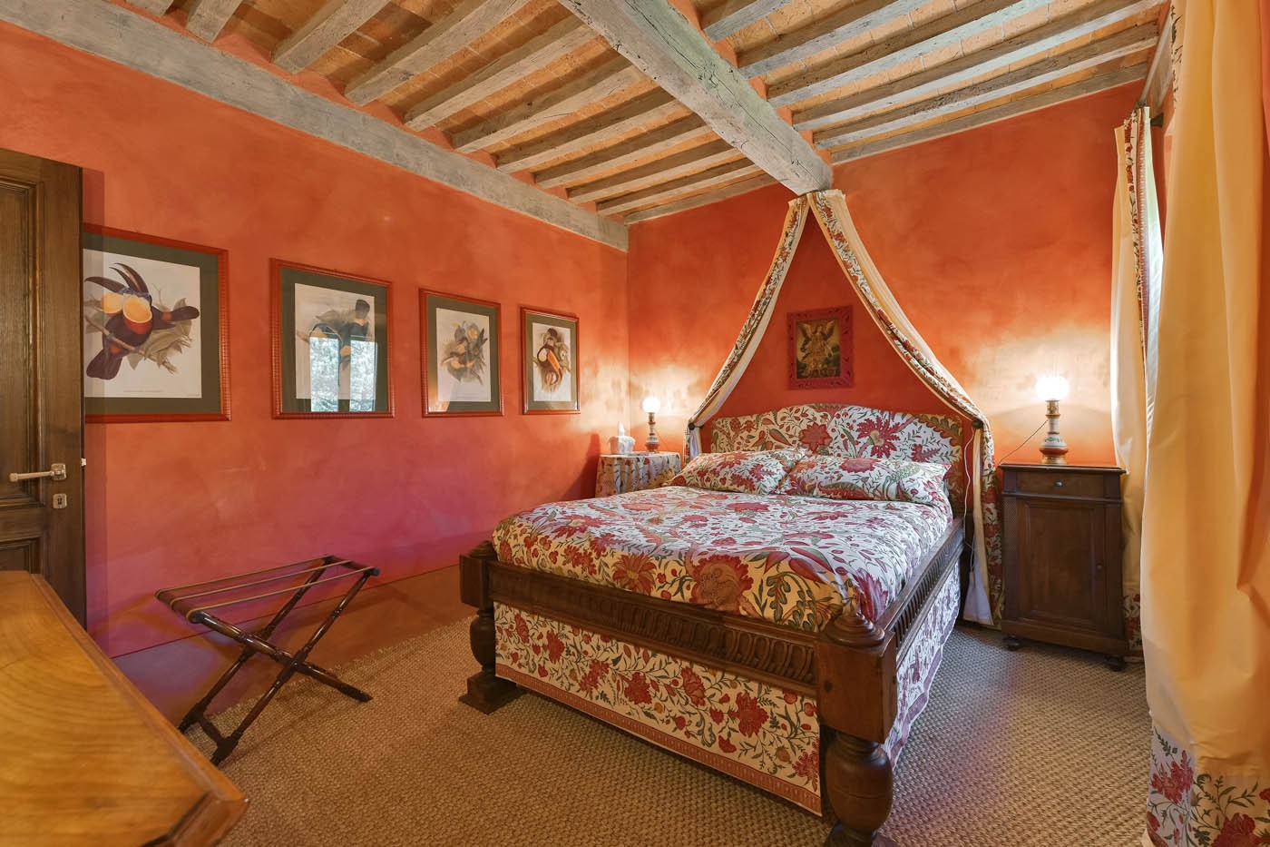 Aiola | 6 Bedroom Villa in Tuscany