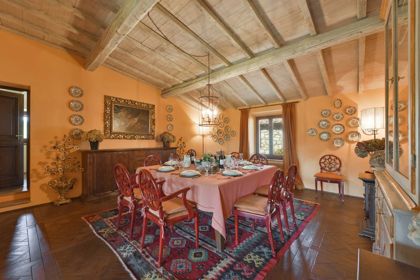 Aiola | 6 Bedroom Villa in Tuscany