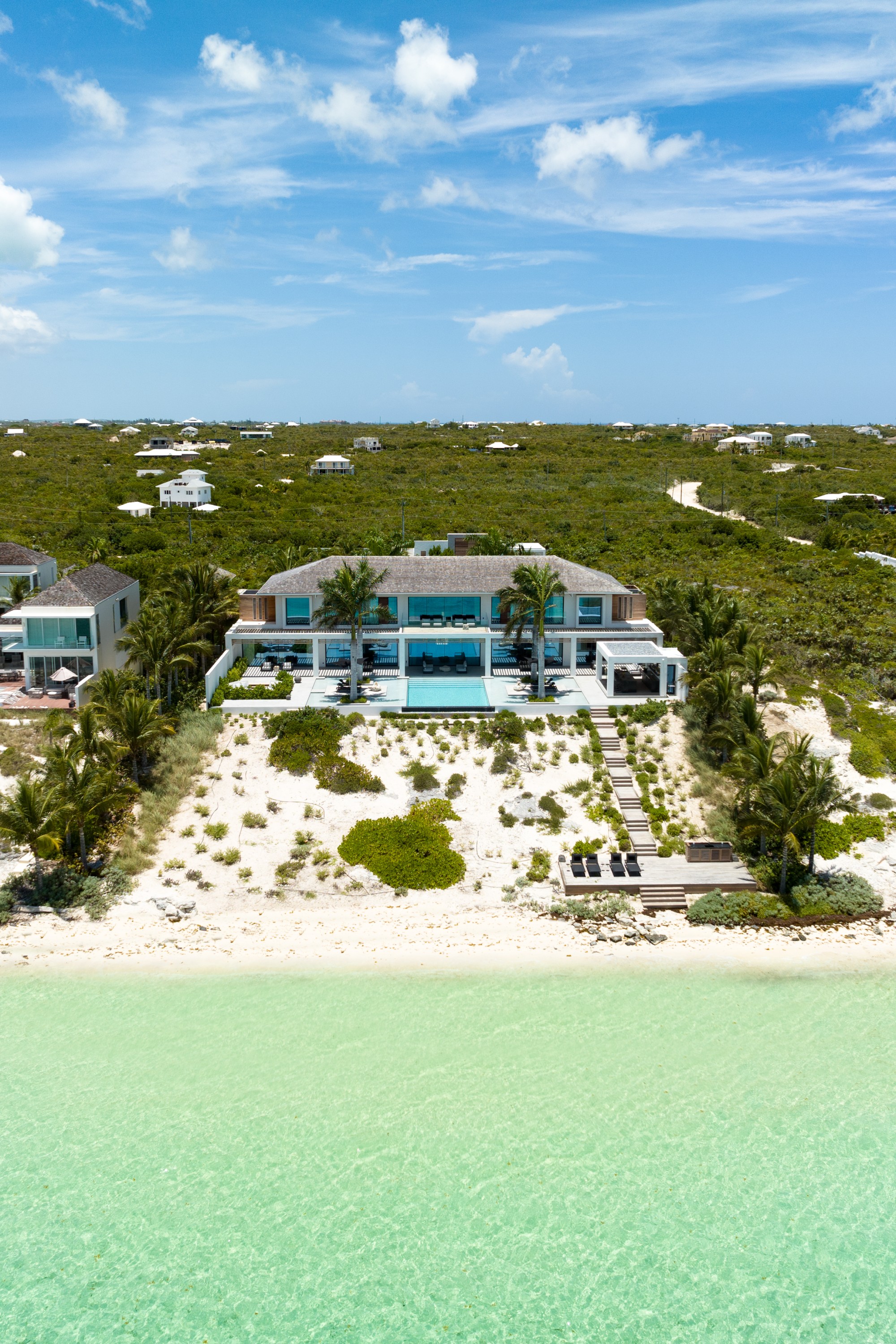 Legasea Villa | 6 Bedroom Villa in Providenciales