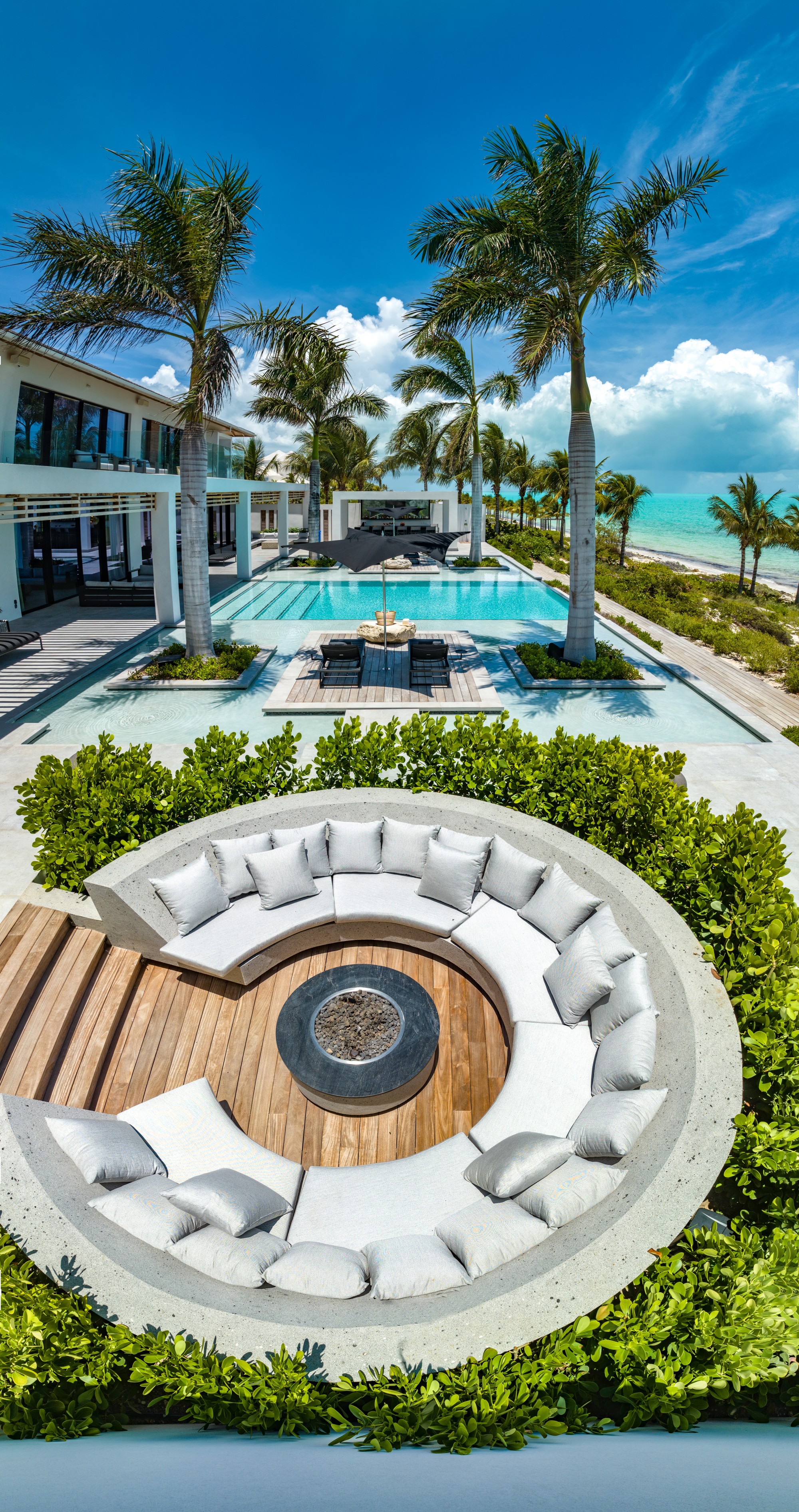 Legasea Villa | 6 Bedroom Villa in Providenciales