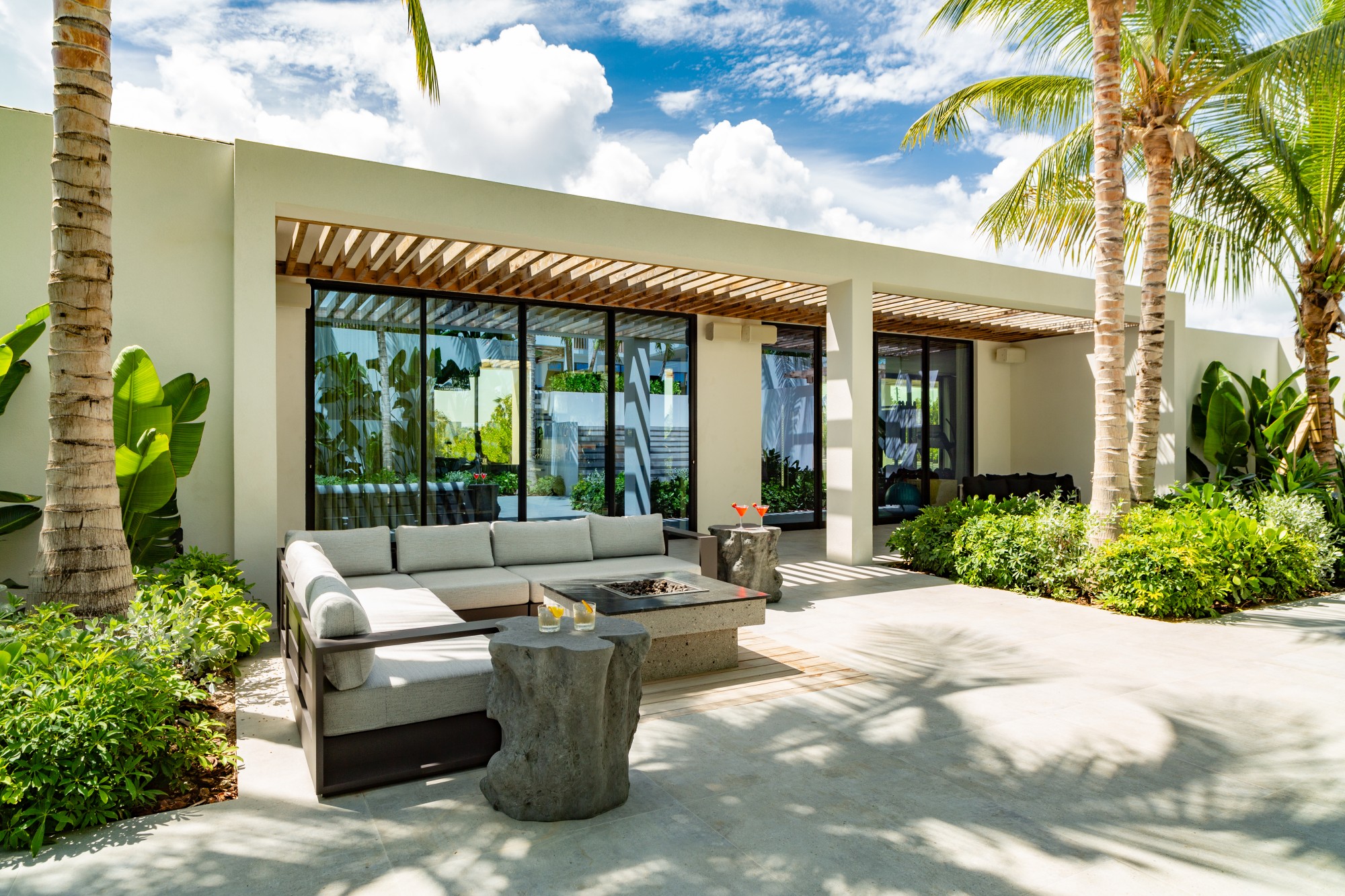 Legasea Villa | 6 Bedroom Villa in Providenciales