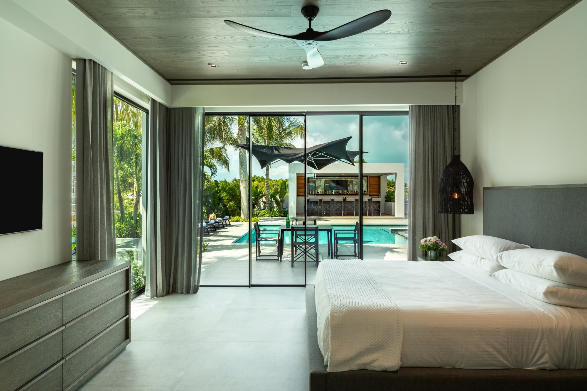 Legasea Villa | 6 Bedroom Villa in Providenciales