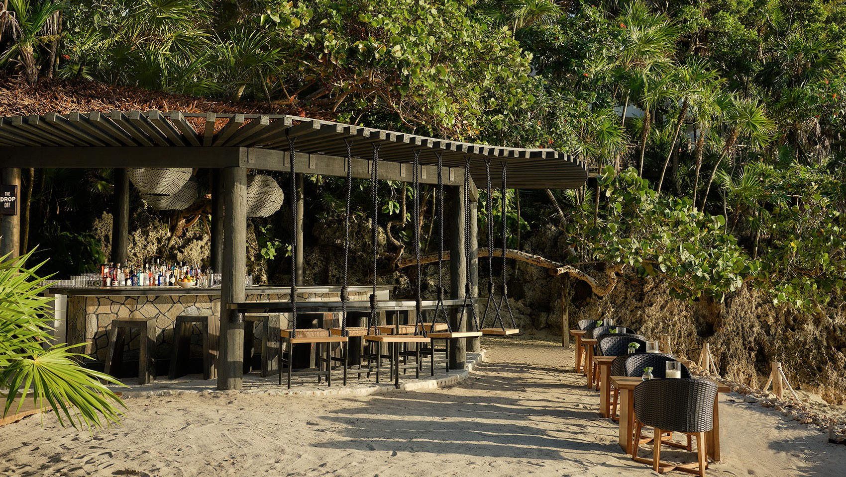 Kimpton Grand Roatán Resort & Spa - Ocean View Villa Suites Villa ...